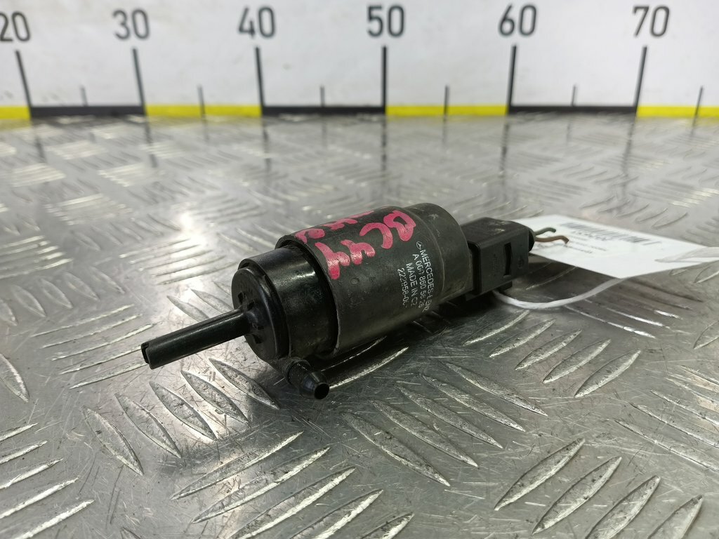 Насос омывателя (Моторчик) Б/У для Volkswagen Crafter I (2006—2011) 2E0955651