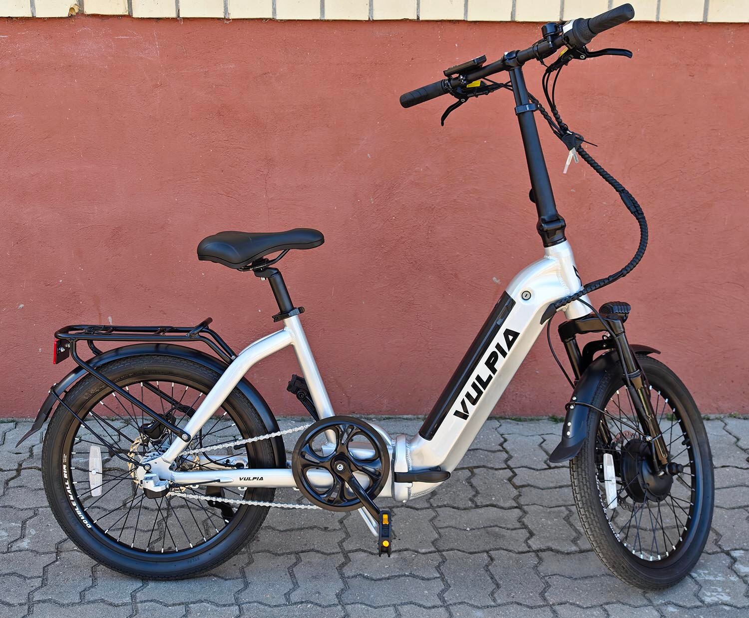 MADE IN CHINA Электровелосипед VULPIA FOLD