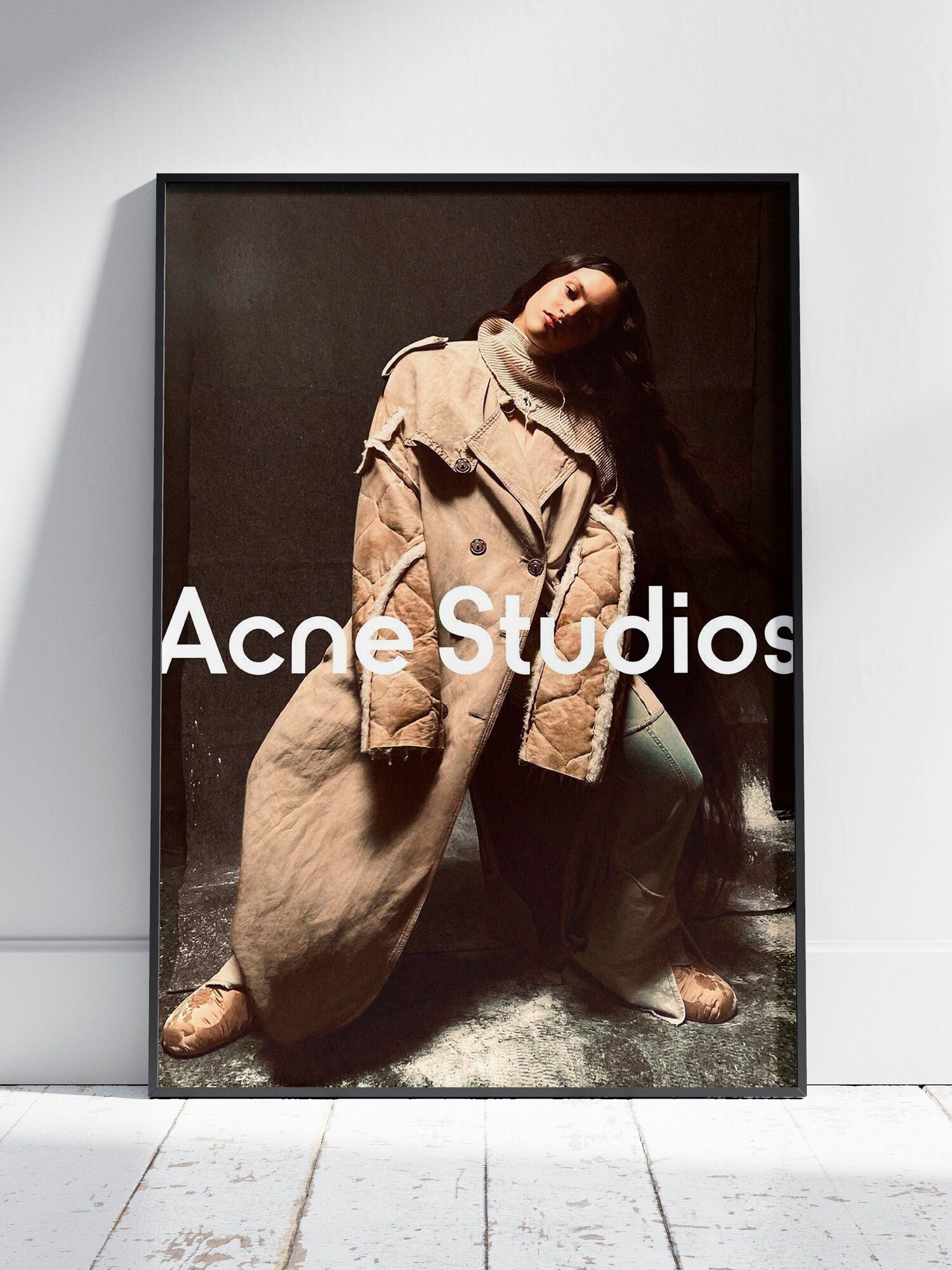 Плакат на стену для интерьера Акне Студиос (Acne Studios 3) - Постер по модели, бренду и моде формата A4 (21x30 см)