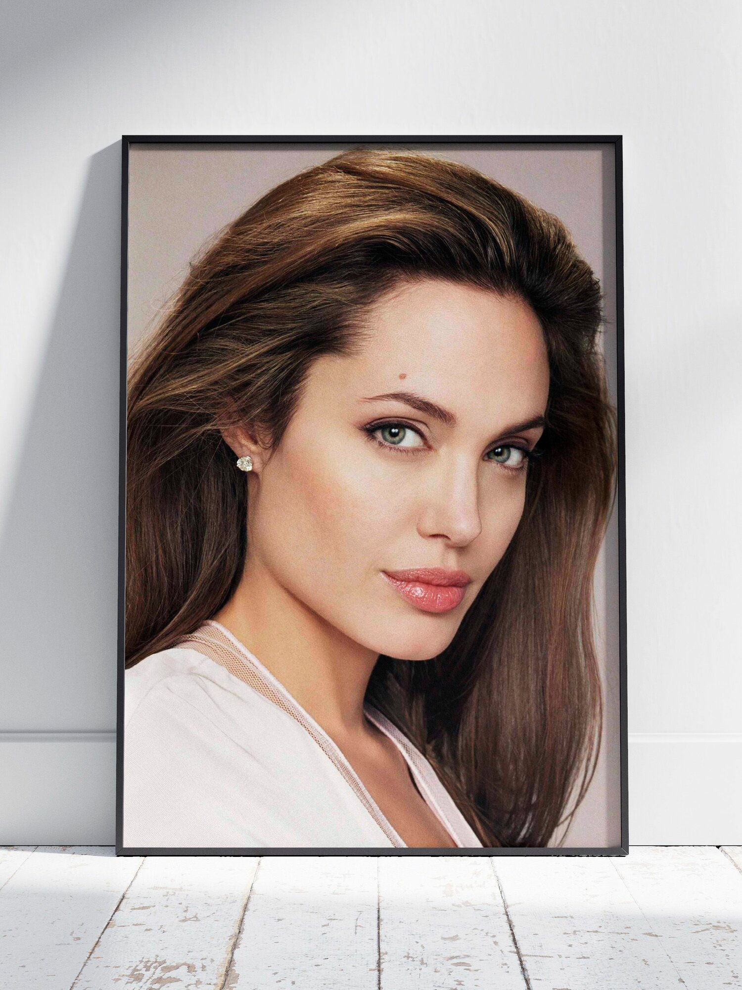 Плакат на стену для интерьера Анджелина Джоли (Angelina Jolie 52) - Постер по актеру фильма, кино, сериала формата A4 (21x30 см)