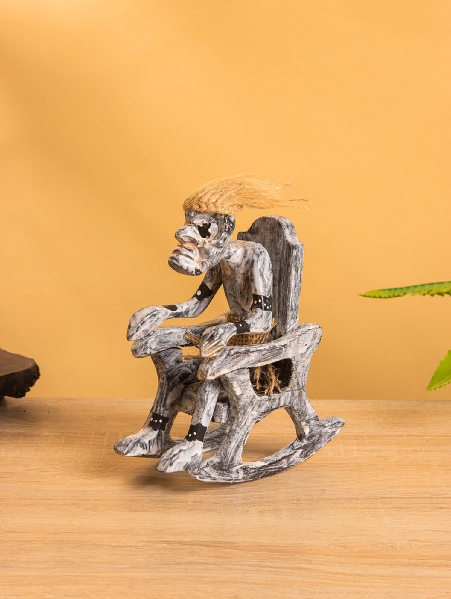 Статуэтка "Абориген старец", дерево, бежево-коричневая, 150 г