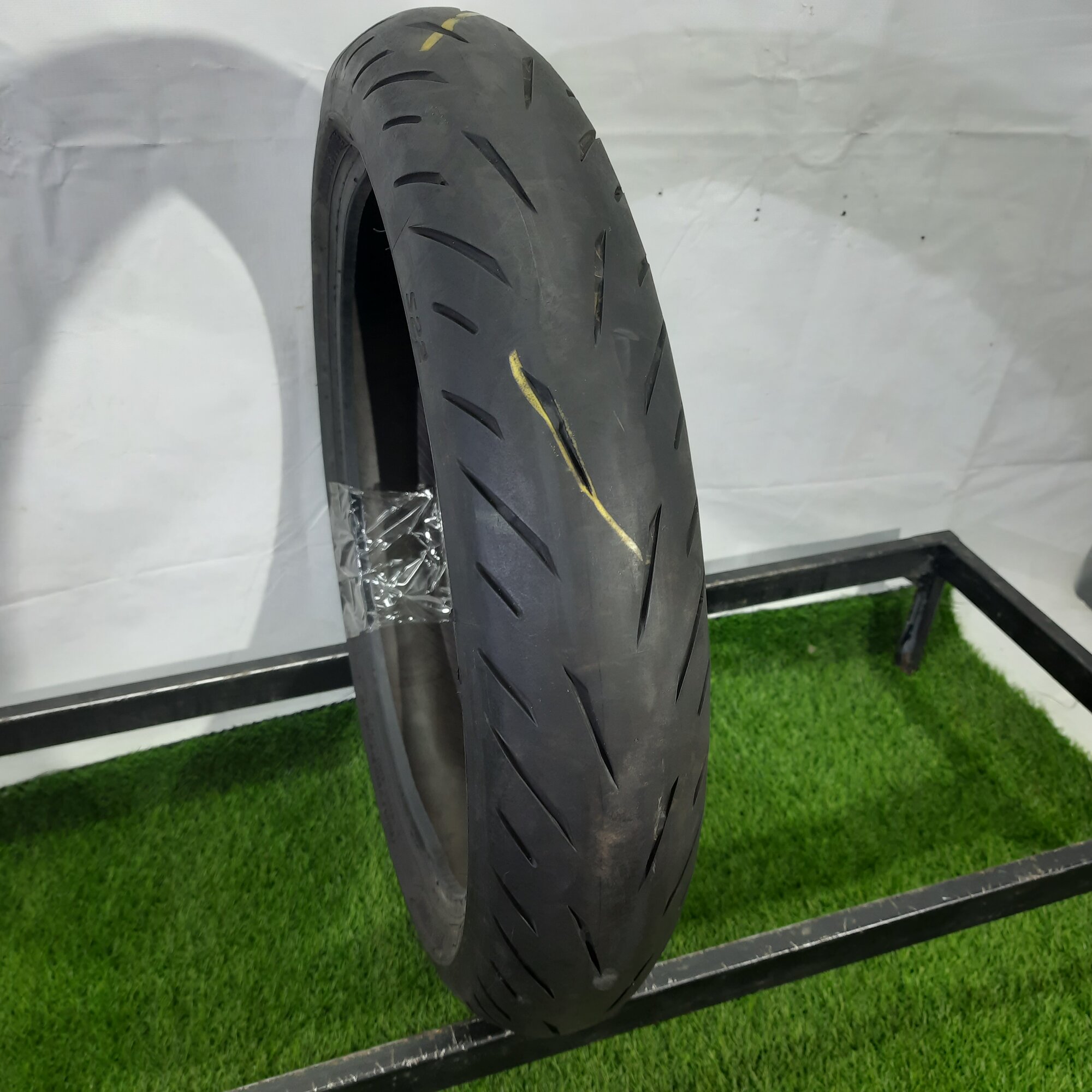 Мотошина Bridgestone Battlax S22 120/70 R17