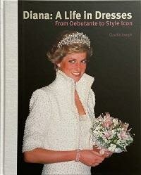 Книга "Diana: A Life in Dresses"
