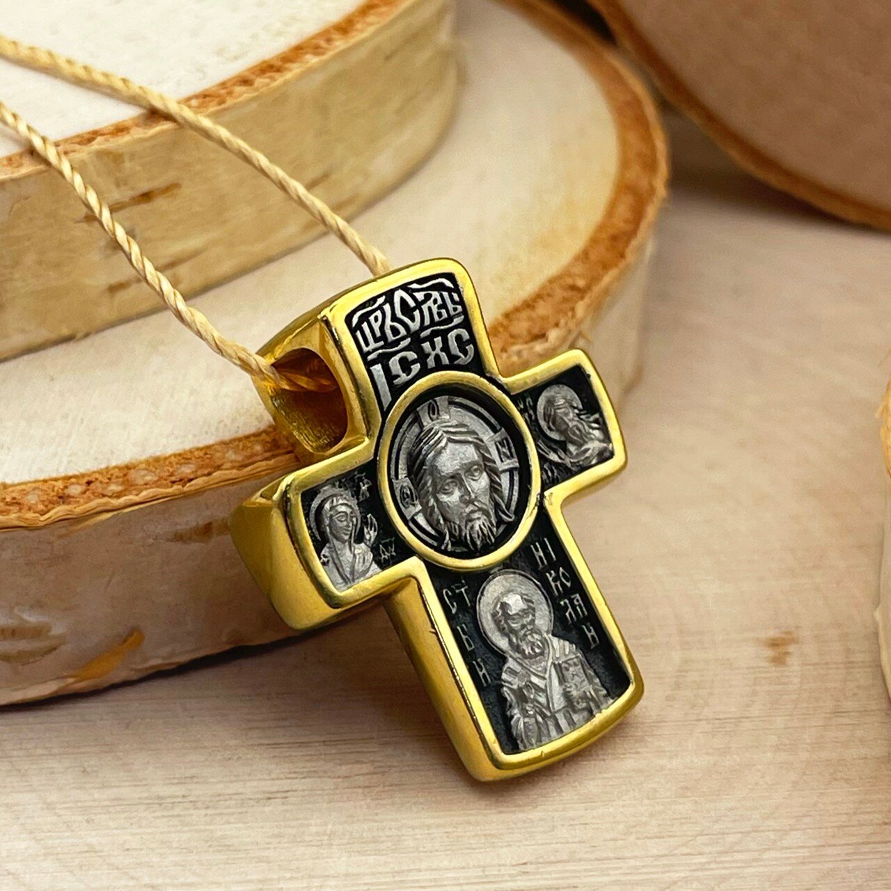 Крестик, серебро, 925 проба, чернение, золочение