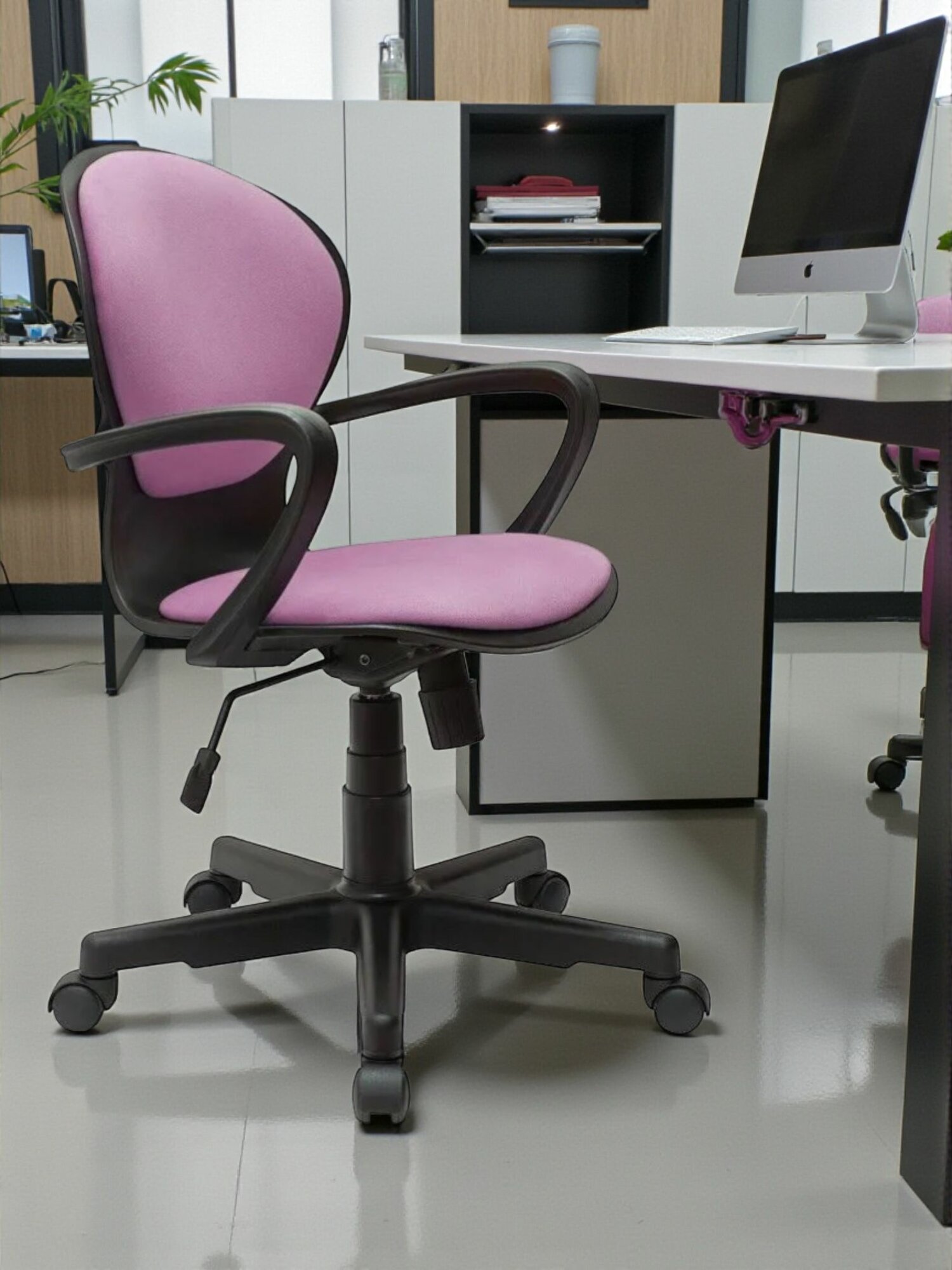 Детское компьютерное кресло BLOOM от КРЕСЛОВЪ33, велюр Maserati violet, фиолетовое/ Для ребёнка, школьника, подростка