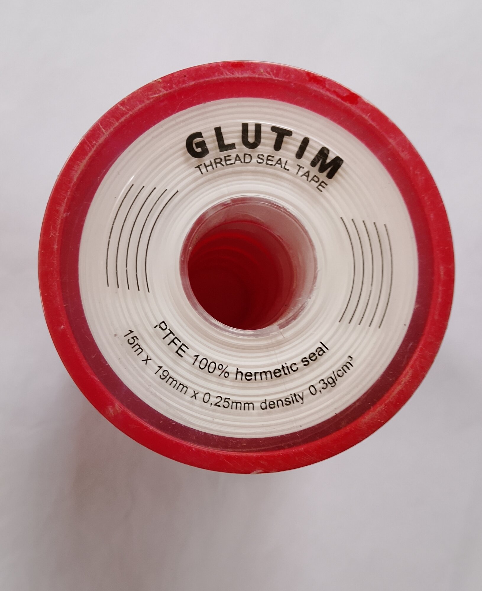 Фум лента белая GLUTIM 15 м х 19 мм х 0,25 мм в комплекте 2 штуки.