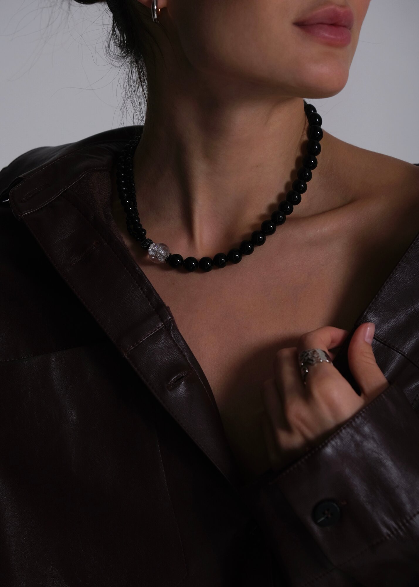 Колье, горный хрусталь, шпинель