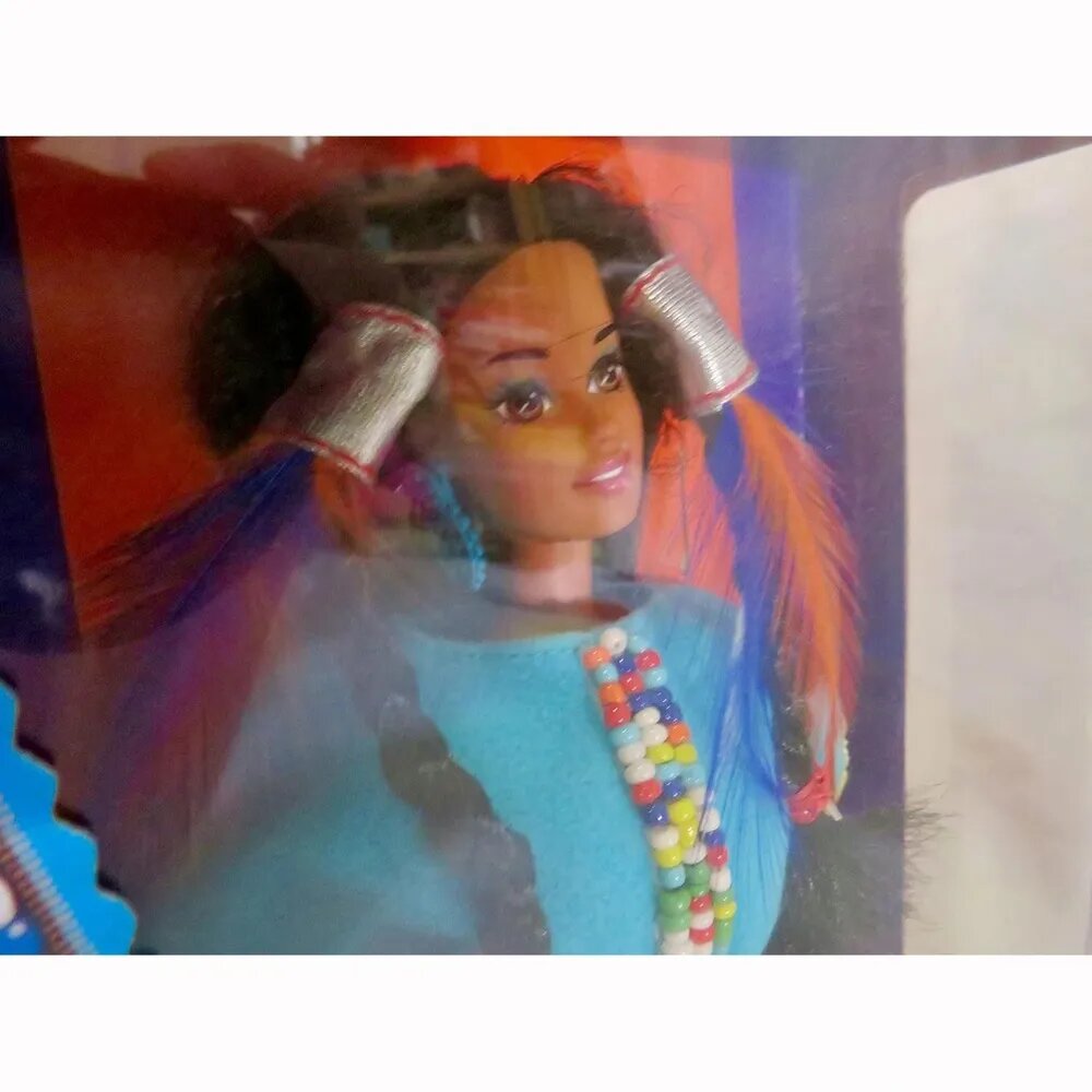 Кукла Barbie Native American Second Edition, коллекционная, в национальном костюме, лазурный цвет, высота 28 см — фото 1