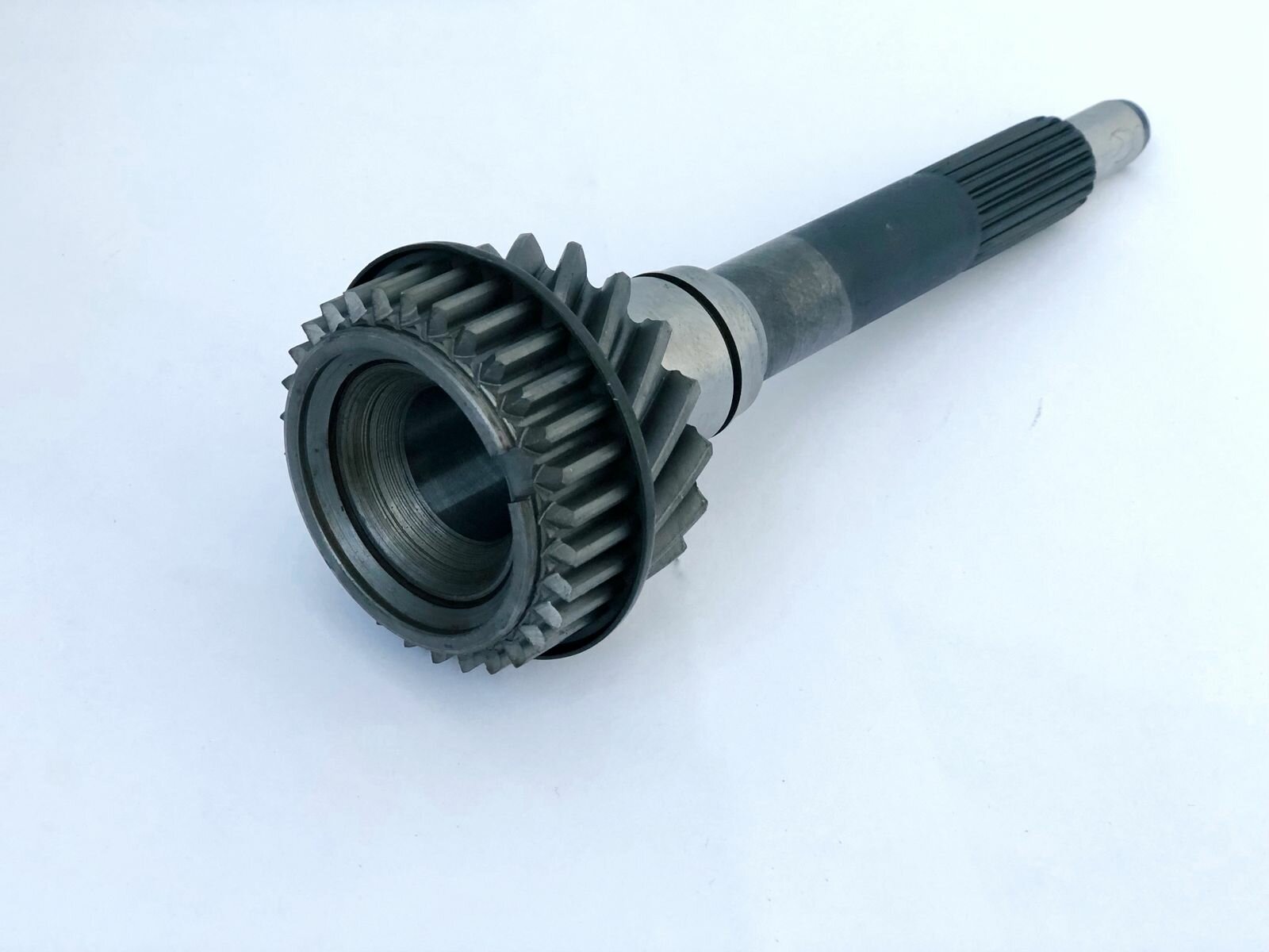 Вал КПП LADA 21050170102601 2105 Classic, Niva, Chevrolet Niva, с зубчатым венцом