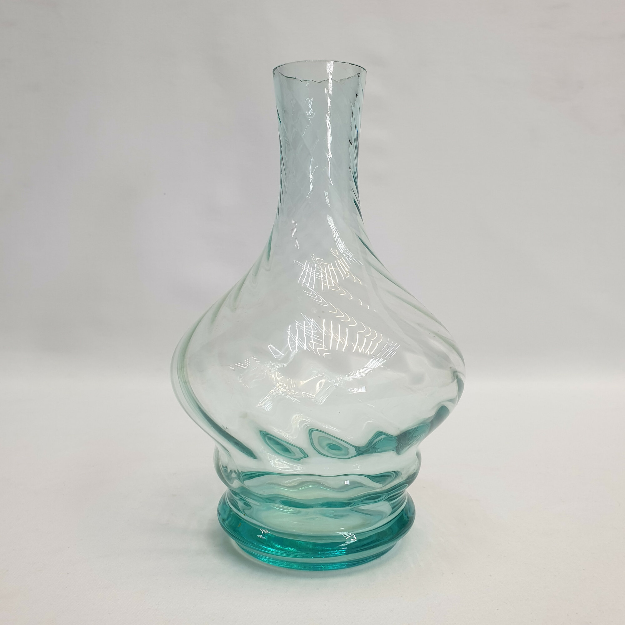 Винтажный штоф графин 20 см цветное стекло 900 мл СССР