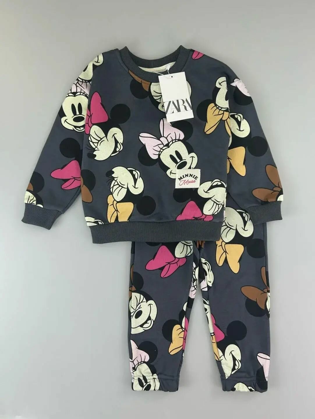 Костюм спортивный