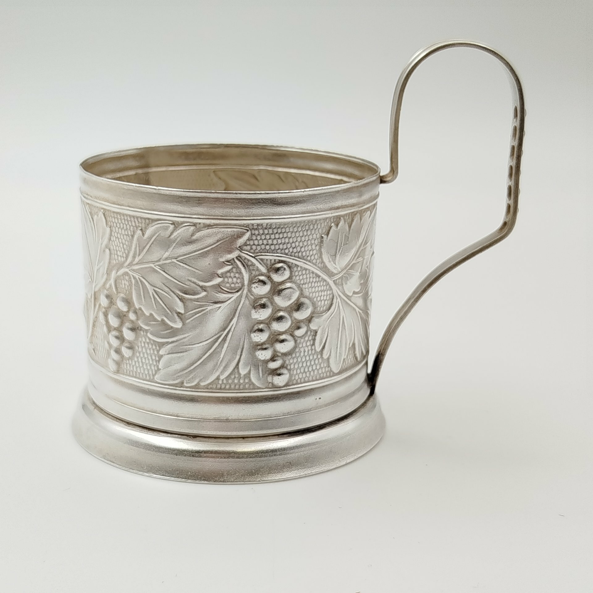 Подстаканник "Виноград", мельхиор (медь-никель), СССР, 1950-1970 гг.