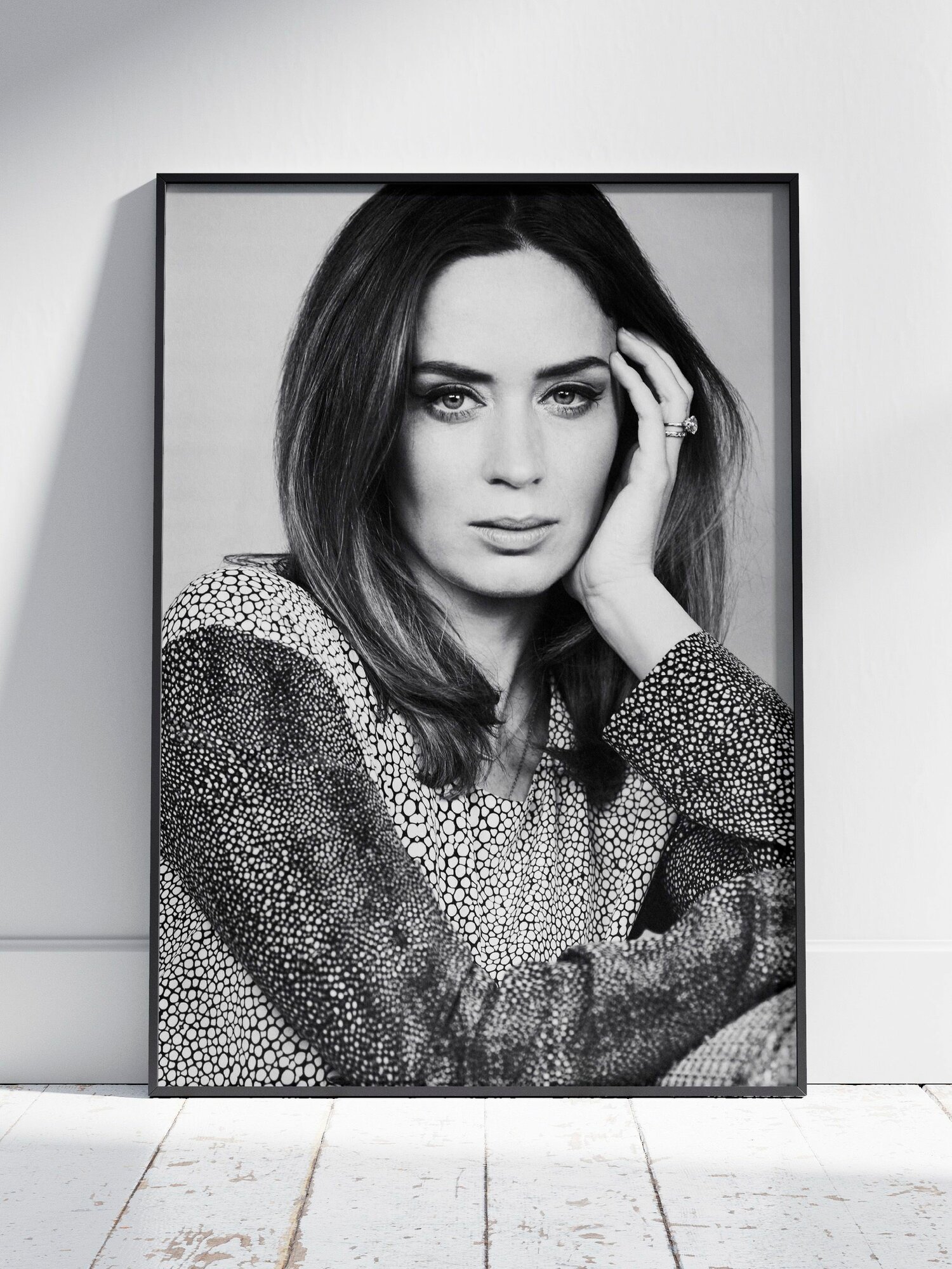Плакат на стену для интерьера Эмили Блант (Emily Blunt 48) - Постер по актеру фильма, кино, сериала формата A4 (21x30 см)