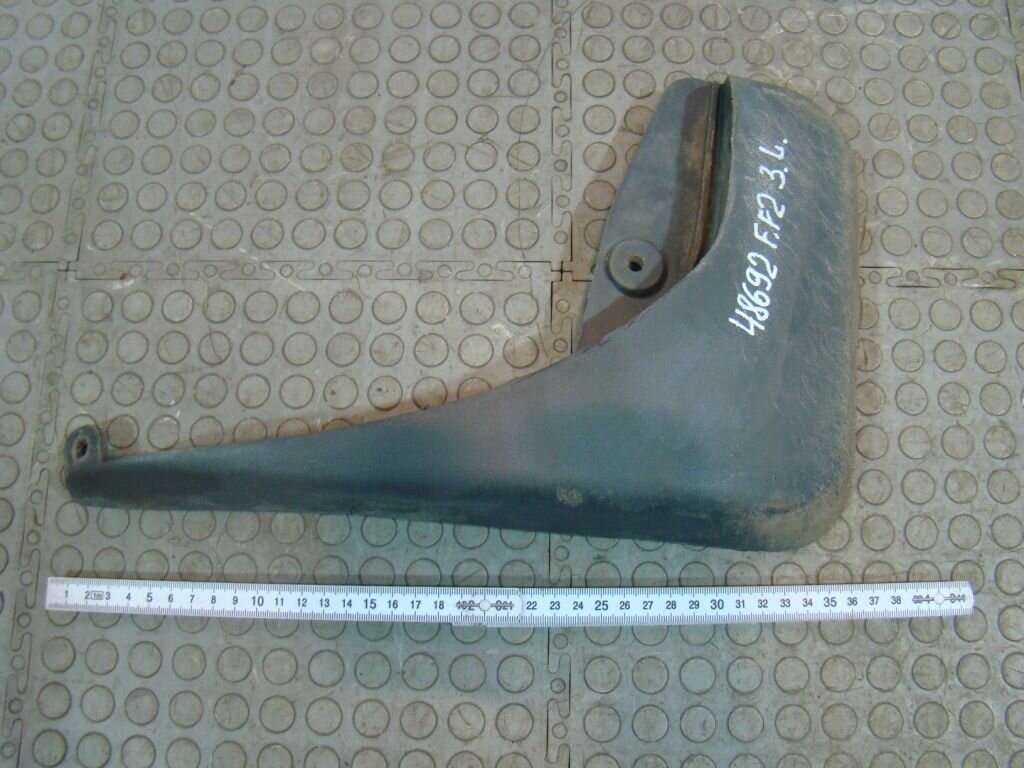 Брызговик задний левый Ford Focus II 2005-2008 1338161 (с пробегом)