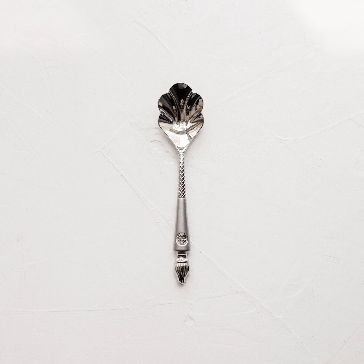 Ложка и вилка для основного блюда из нержавеющей стали 18-10, модель "Король Лев", прочная текстура, в более французском ретро-стиле, десертная ложка в форме ракушки.