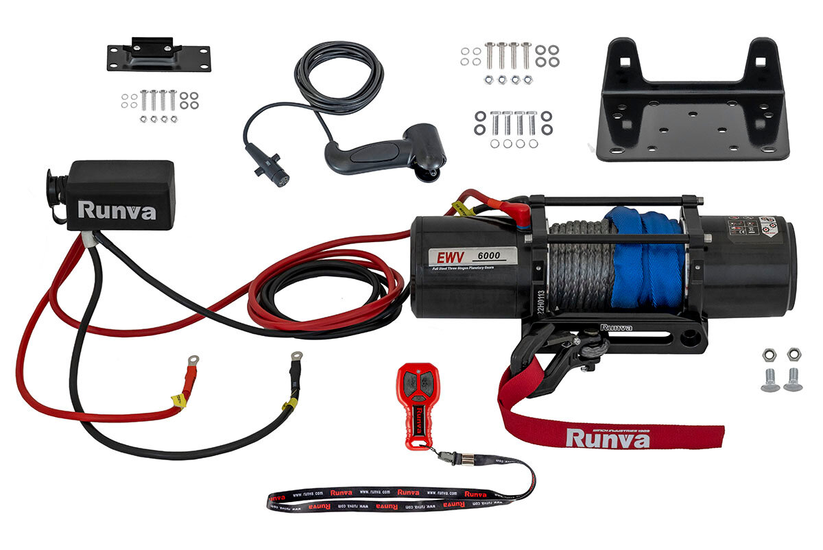 Лебёдка автомобильная электрическая 12V Runva 6000 lbs 2722 кг (синтетический трос) арт. EWV6000SSR