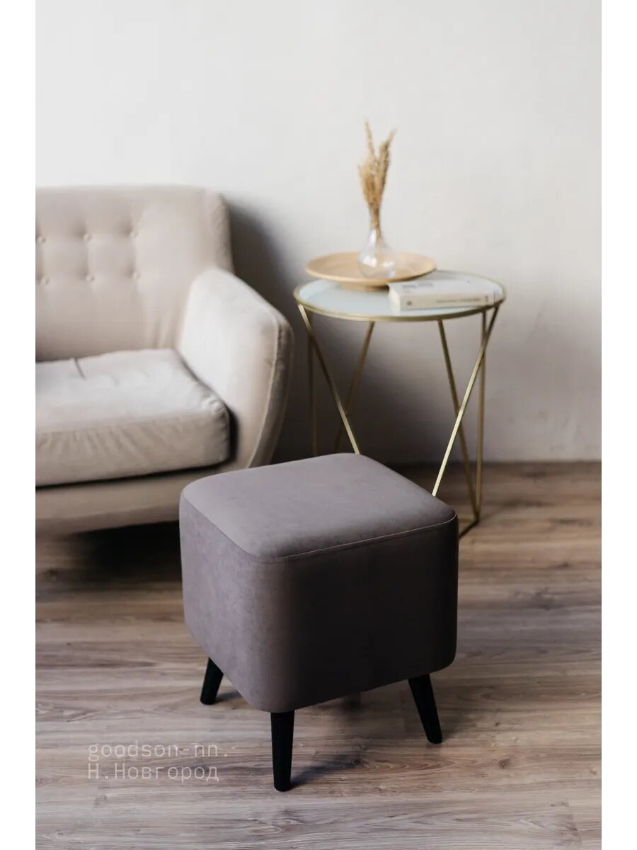 Пуфик Парадиз, квадратный, на ножках, велюровая обивка, светло-коричневый