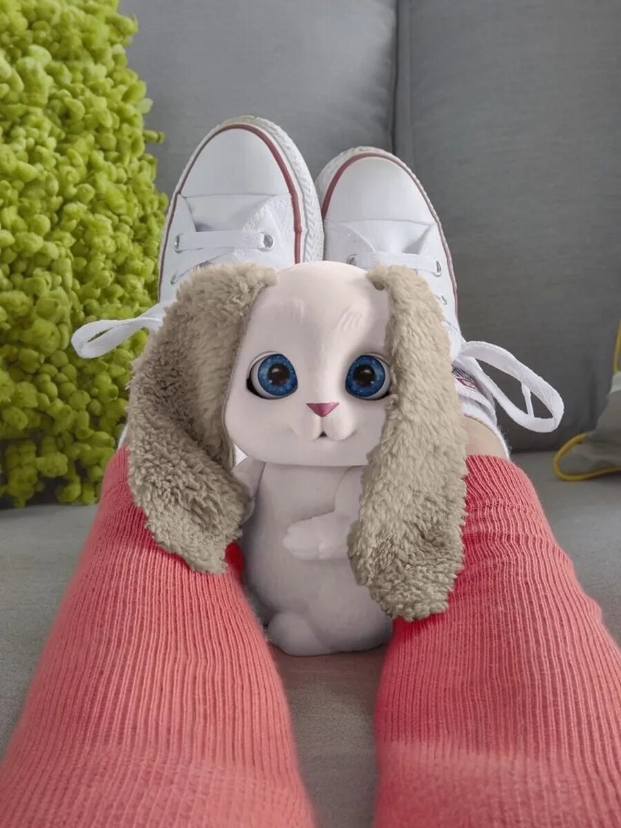 Игрушка интерактивная Фурриал Кролик So Shy Bunny