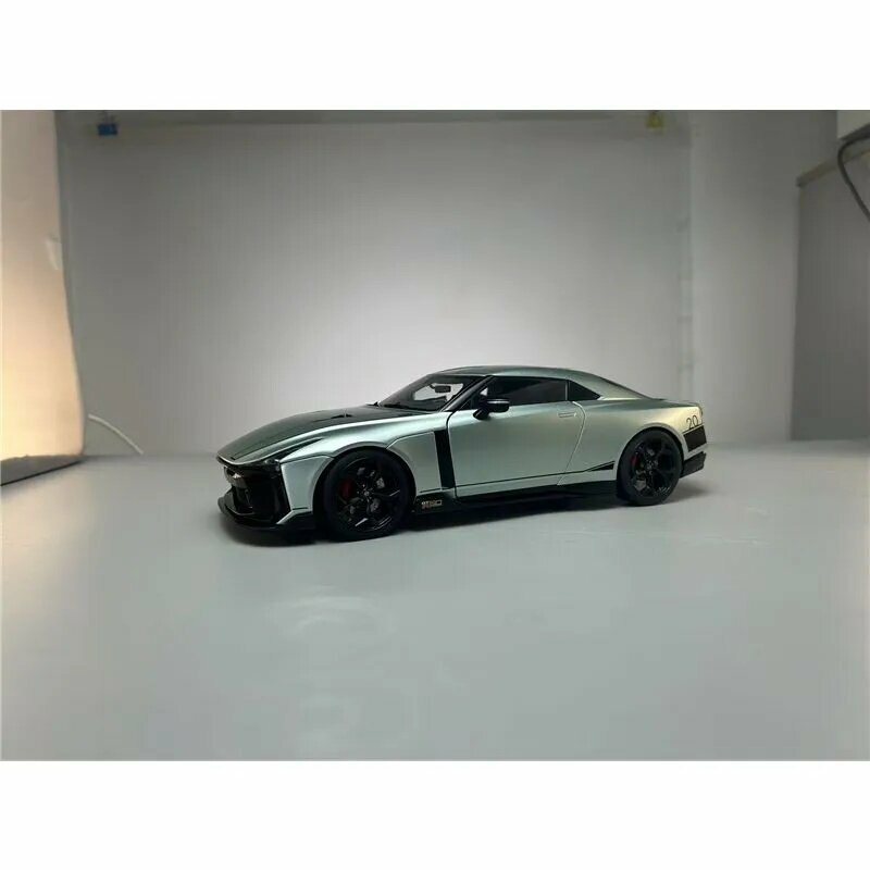 Машинка AUTOart 1:18 Ниссан GT-R50 Модель легкосплавного автомобиля