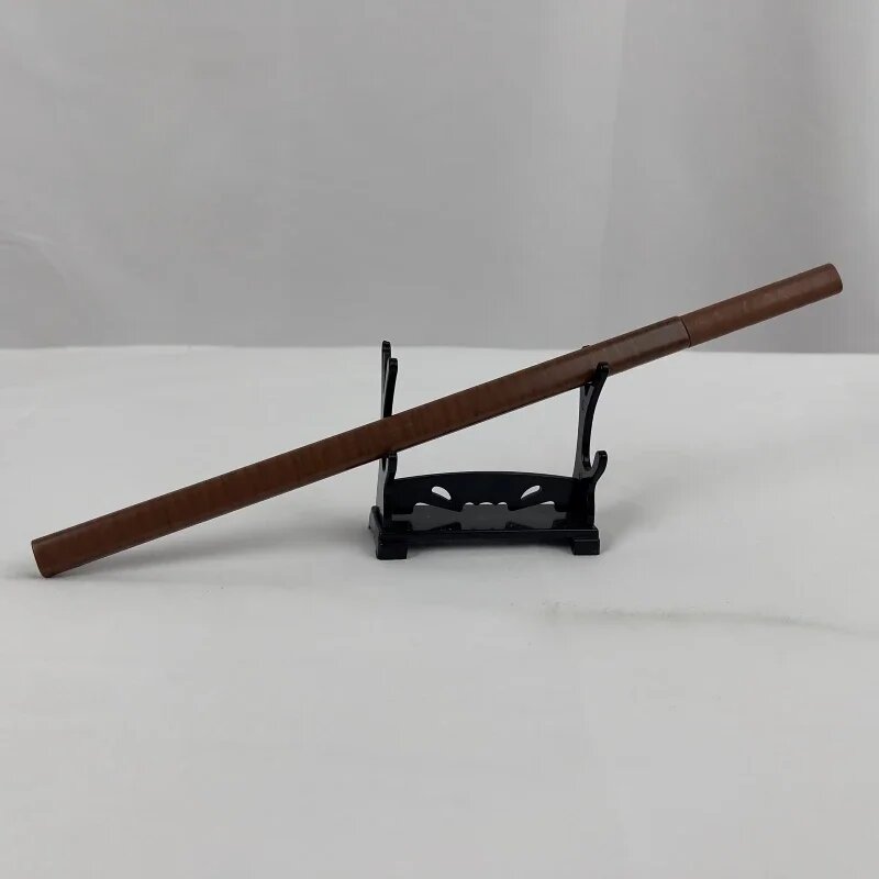 Боевой посох, Model with Stand 1