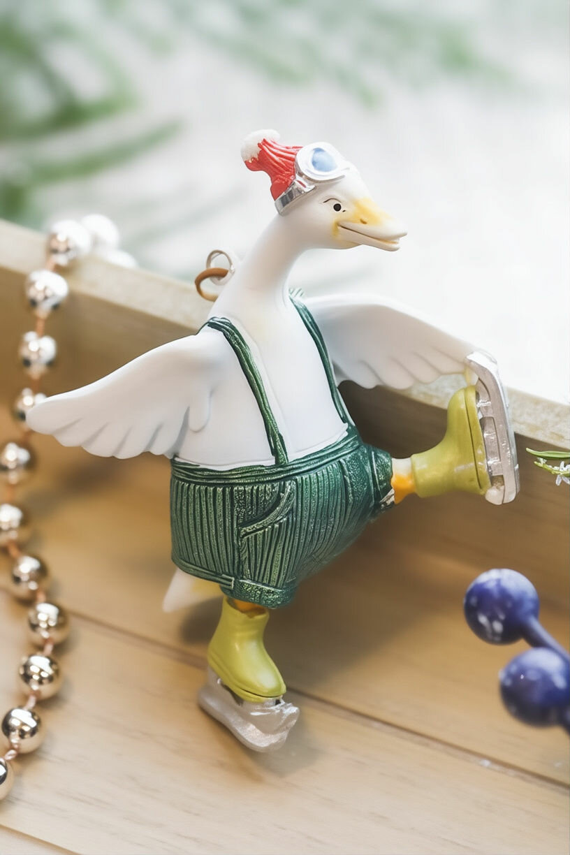 Ёлочная игрушка весёлый гусь фигурист, полистоун, 9 см, Winter Deco 1001052