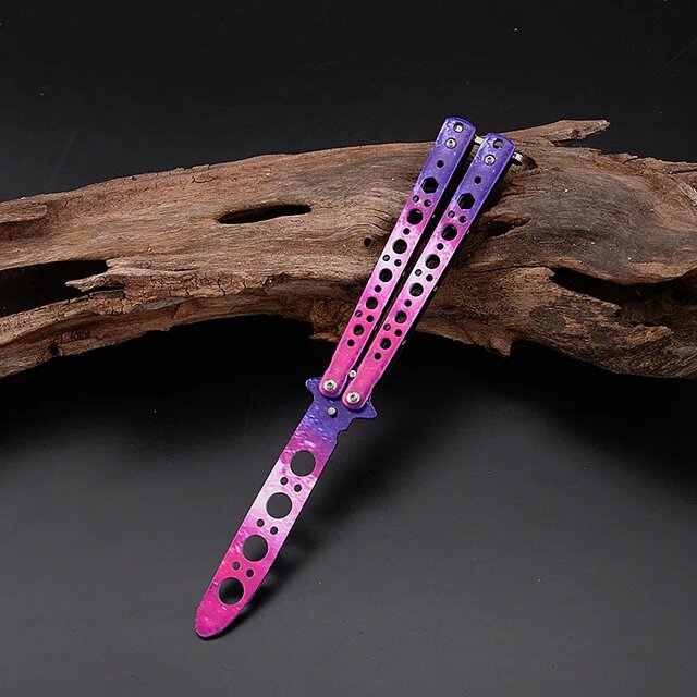Популярный портативный складной нож-бабочка, тренировочный нож CSGO Bali, карманный тренировочный нож из нержавеющей стали, инструмент для тренировок по играм на открытом воздухе.