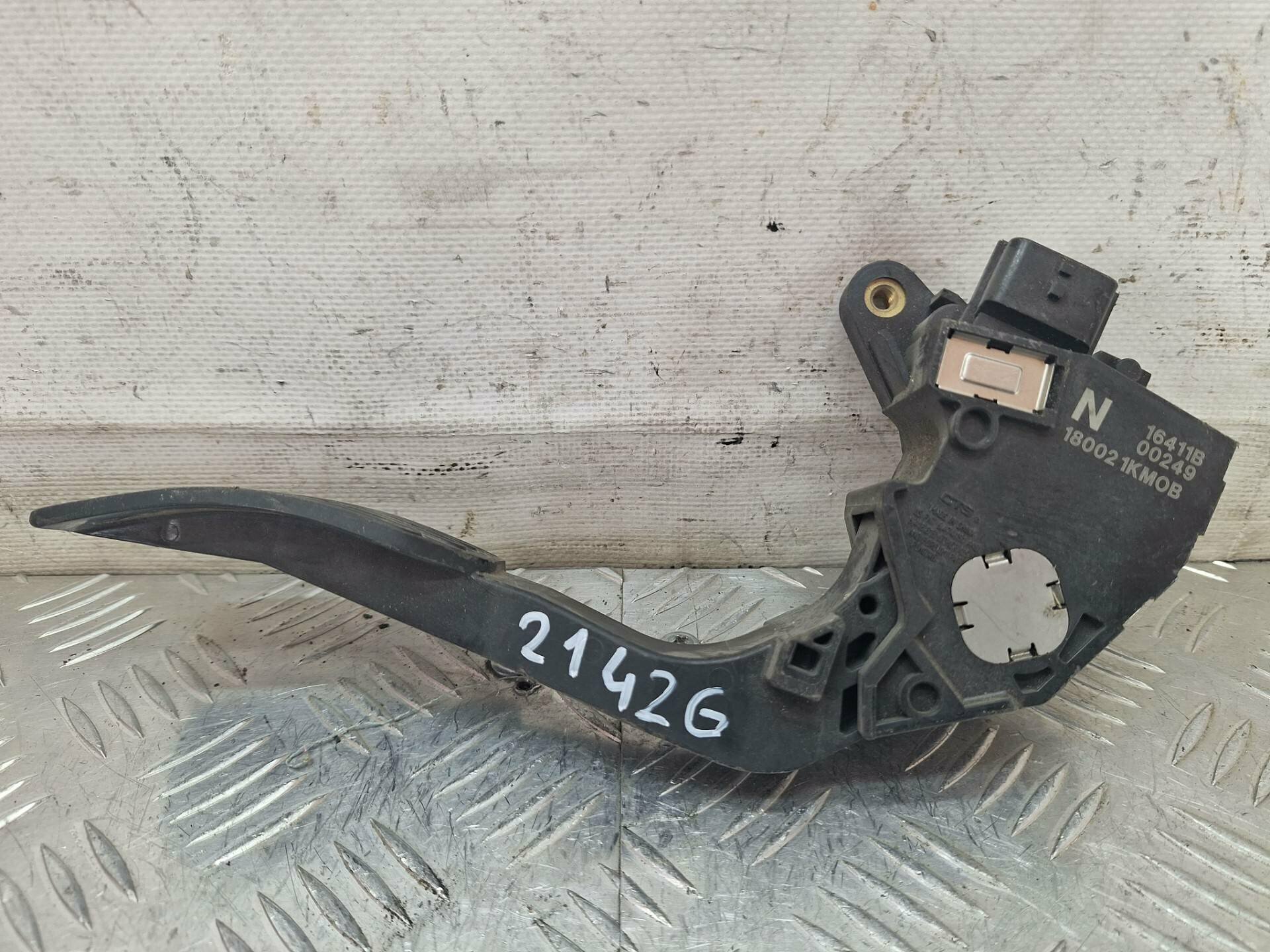 Педаль газа Nissan Juke F15 2013 16411B