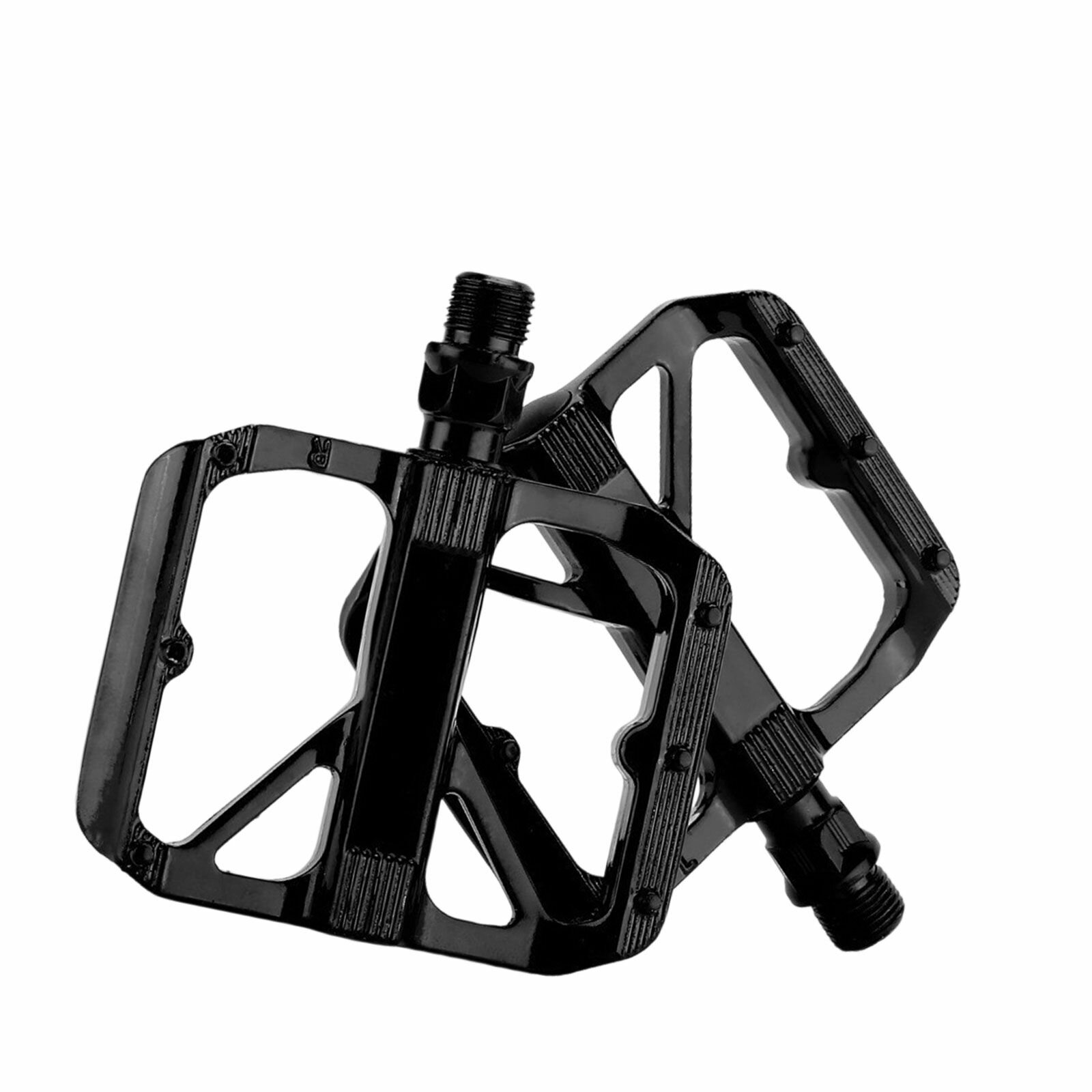 Широкие плоские педали для велосипеда с герметичными подшипниками легко устанавливаются