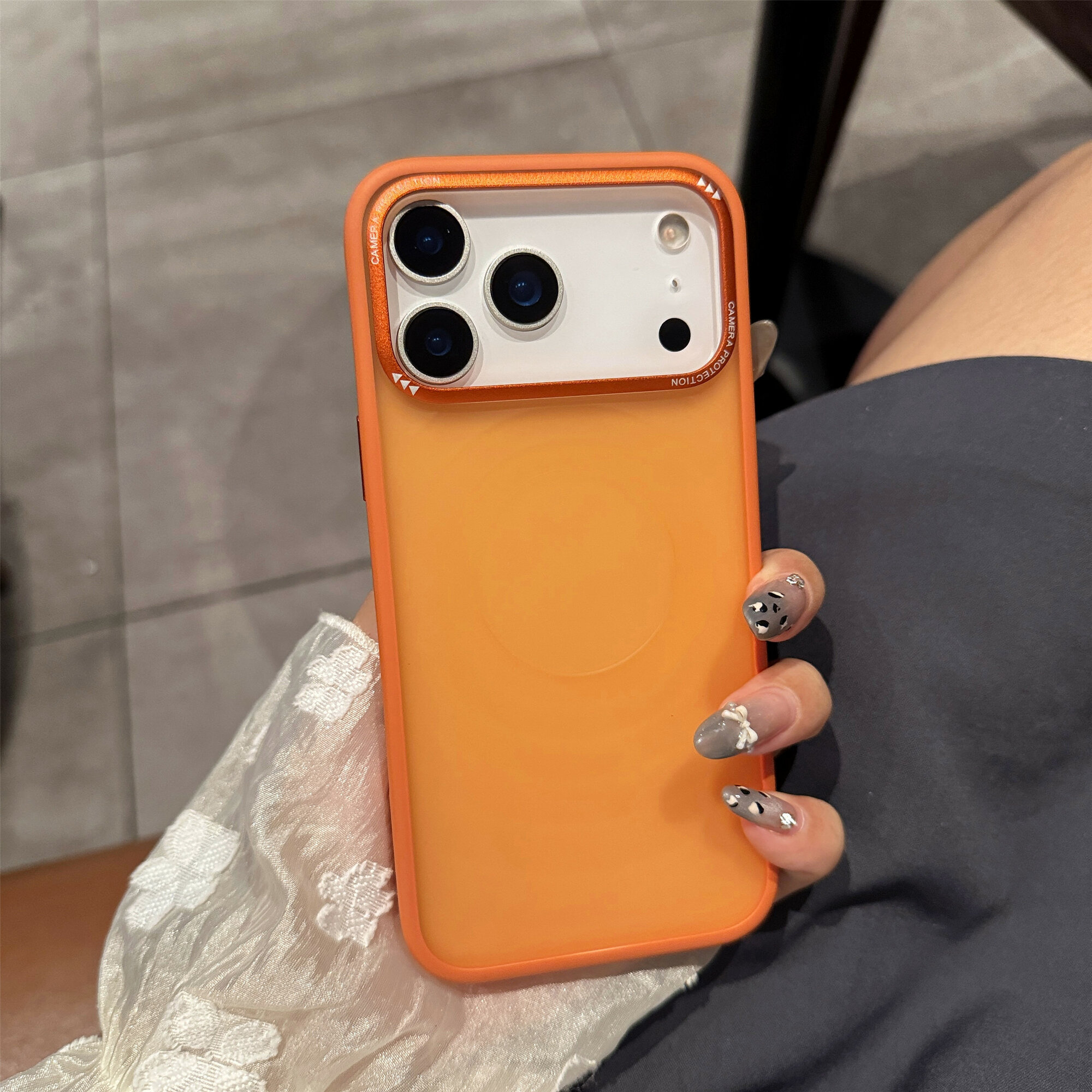 Чехол для Apple iPhone 17 Pro / Айфон 17 Про, soft touch, чехол-кардиомонитор, поликарбонат (PC), защита камеры, ударопрочный, усиленные углы, Apple, Apple iPhone 17 Pro, orange,