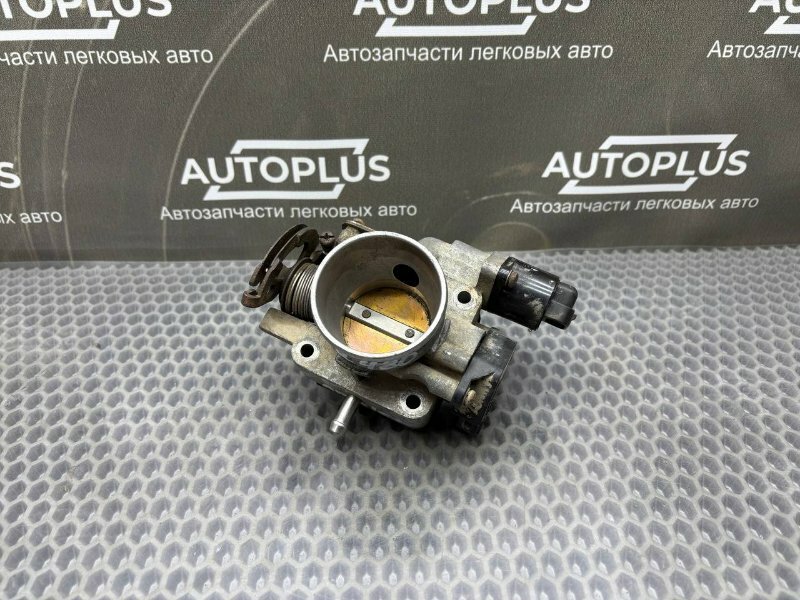 Дроссельная заслонка