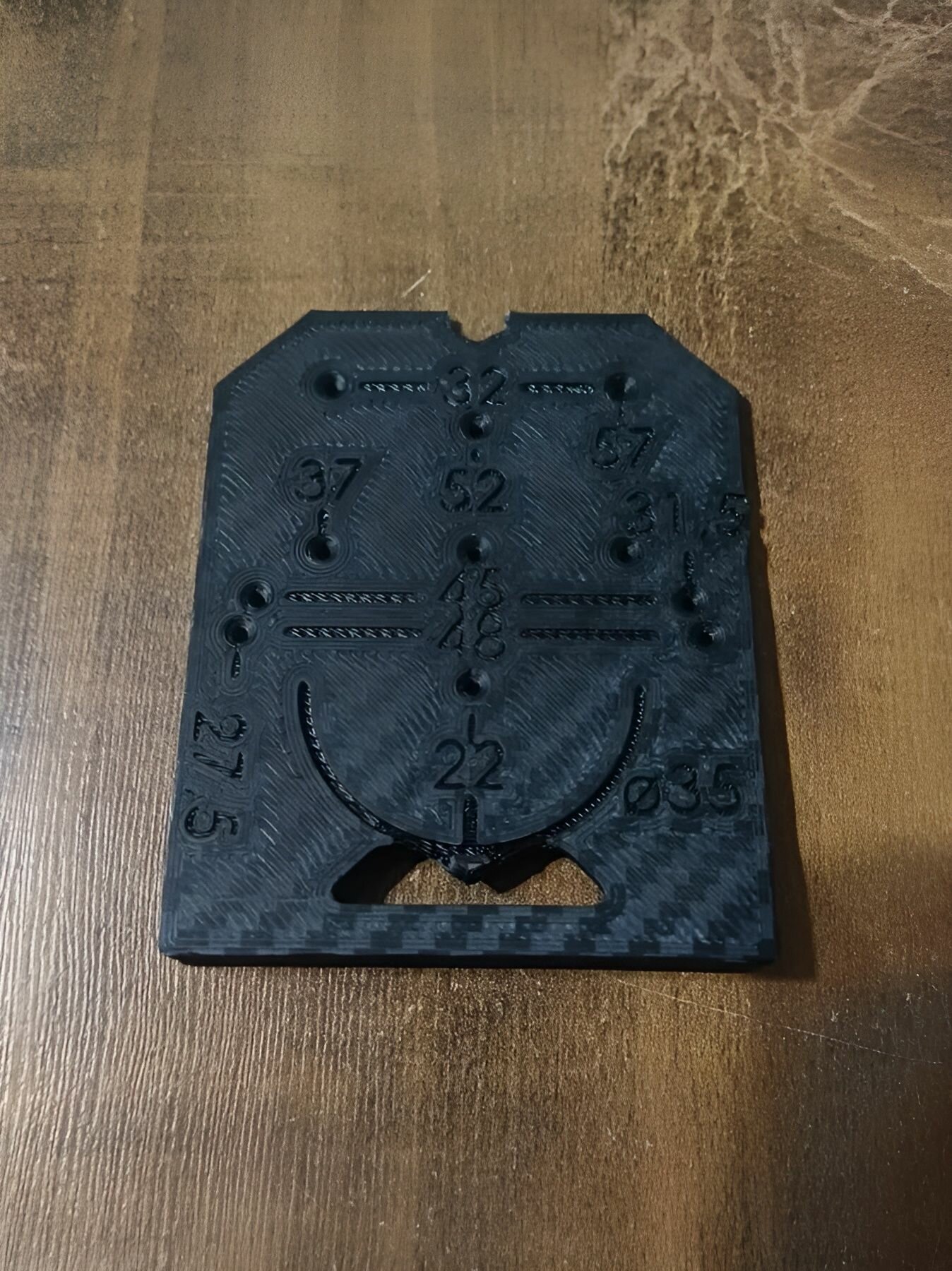 Кондуктор для разметки мебельной фурнитуры