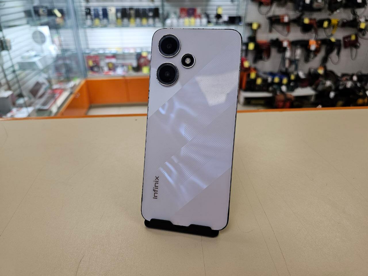 Смартфон Infinix Hot 30 Play 8/128 ГБ RU, 2 nano SIM, Фиолетовый