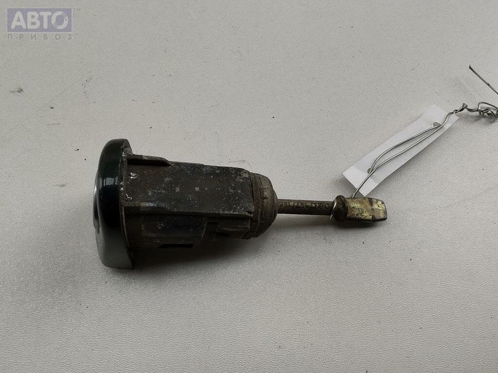 Личинка замка Volkswagen Passat B5