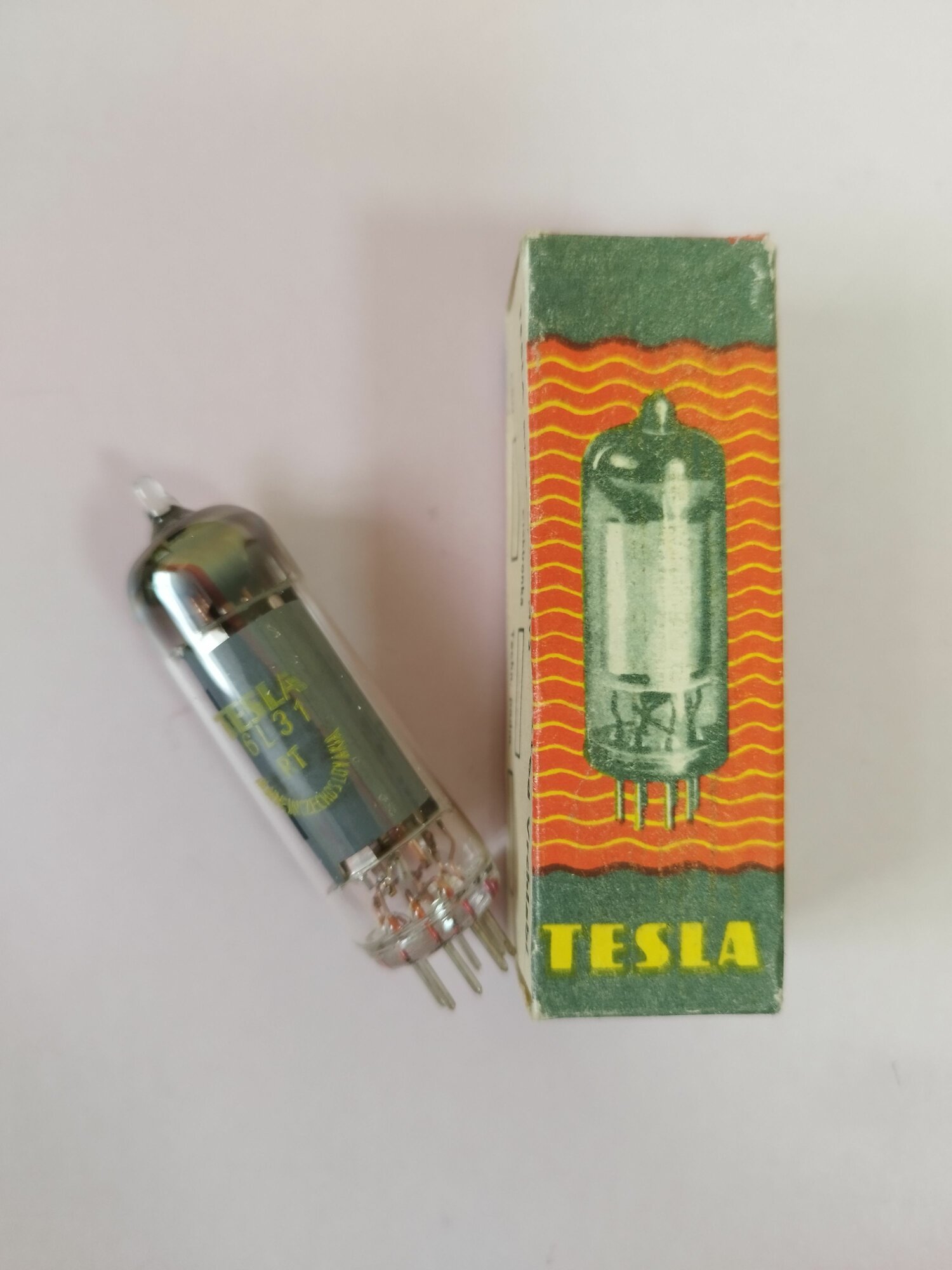 Лампа TESLA 6L31