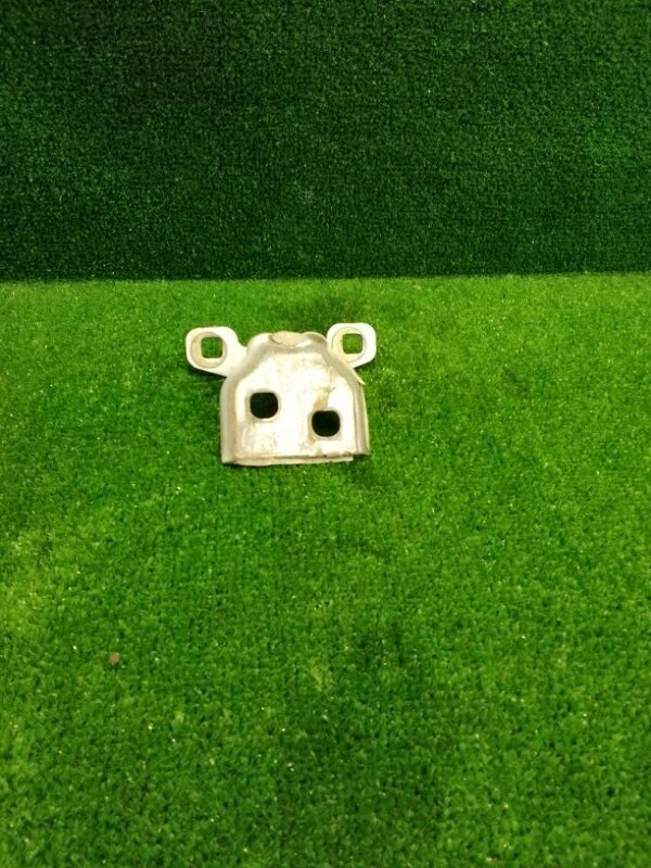 Петля двери задняя левая верхняя Лада Ларгус Б/У с пробегом