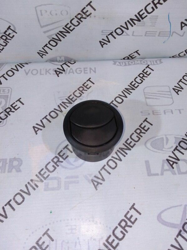 Дефлектор воздуховод Lada Granta Б/У с пробегом