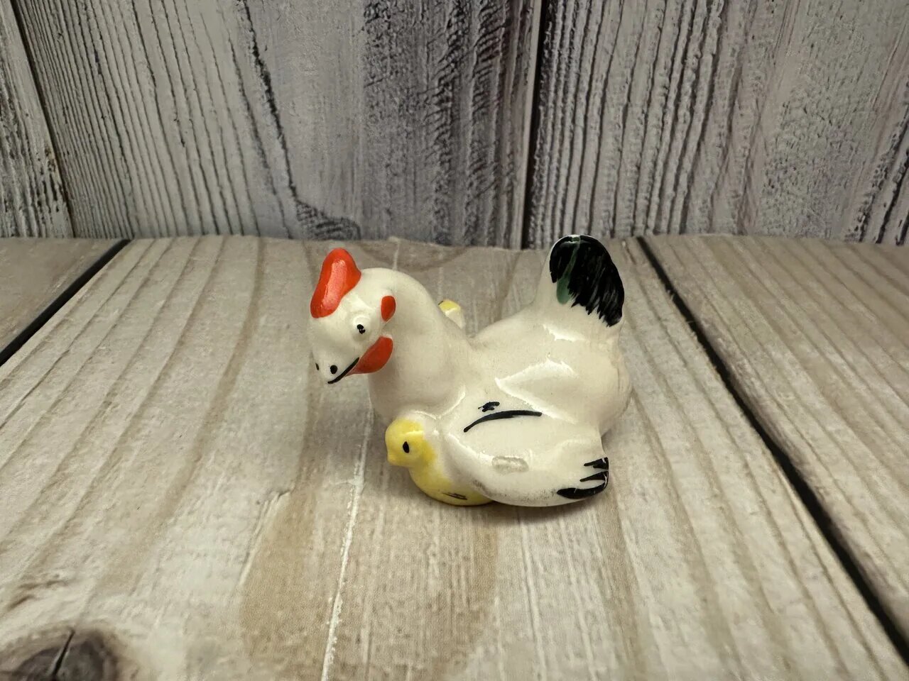 Статуэтка Курочка с цыплятами Фарфор Лфз 60 годы винтажная редкая