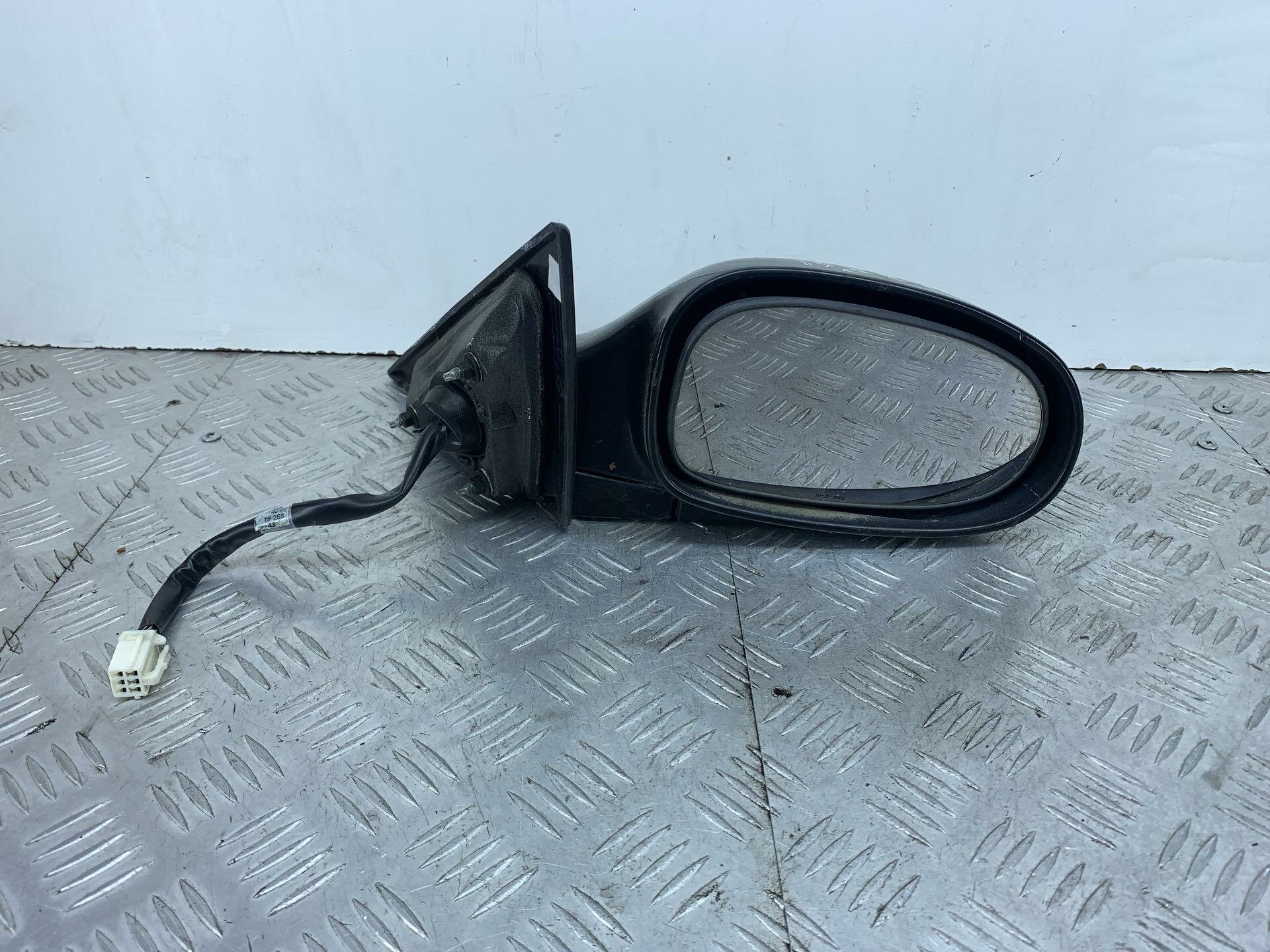 Зеркало наружное правое Chrysler Sebring 2 2001