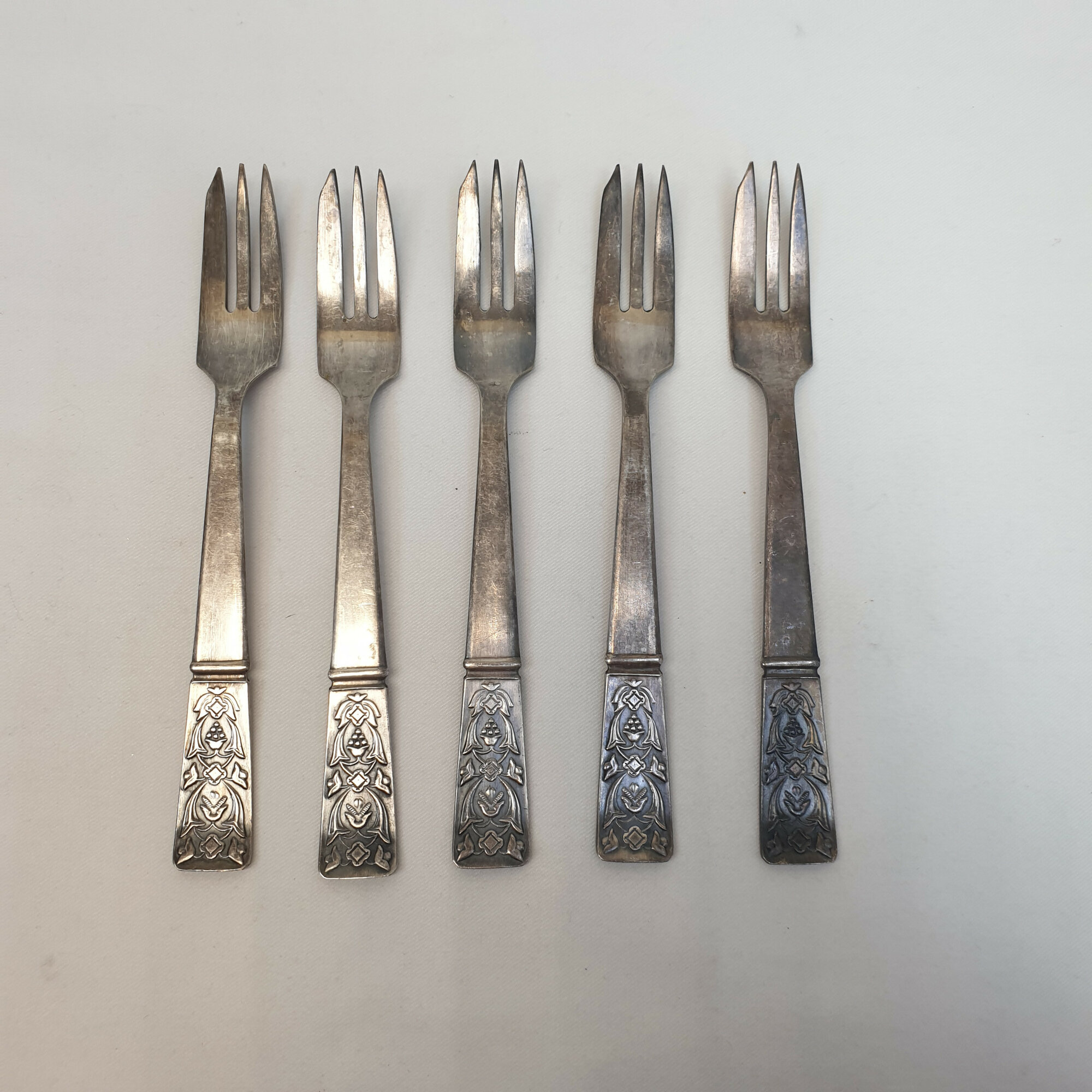 Набор вилок для торта Таллинский ювелирный завод 5 шт, Мельхиор. Винтаж, СССР