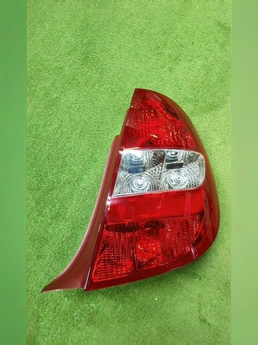 Фонарь задний хэтчбек правый 01-04 Citroen C5 ситроен