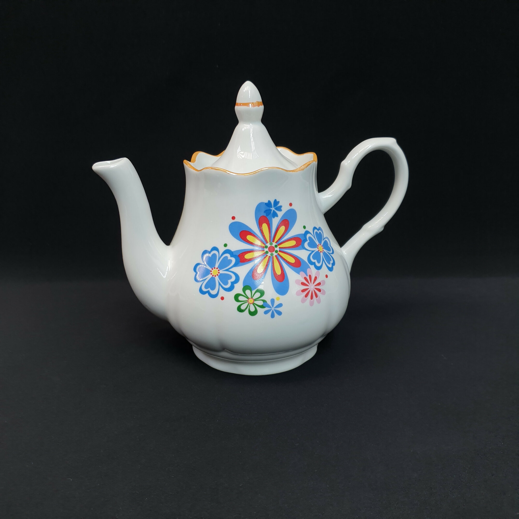 Винтажный чайник Добрушский з-д, фарфор деколь 1.8 л, СССР