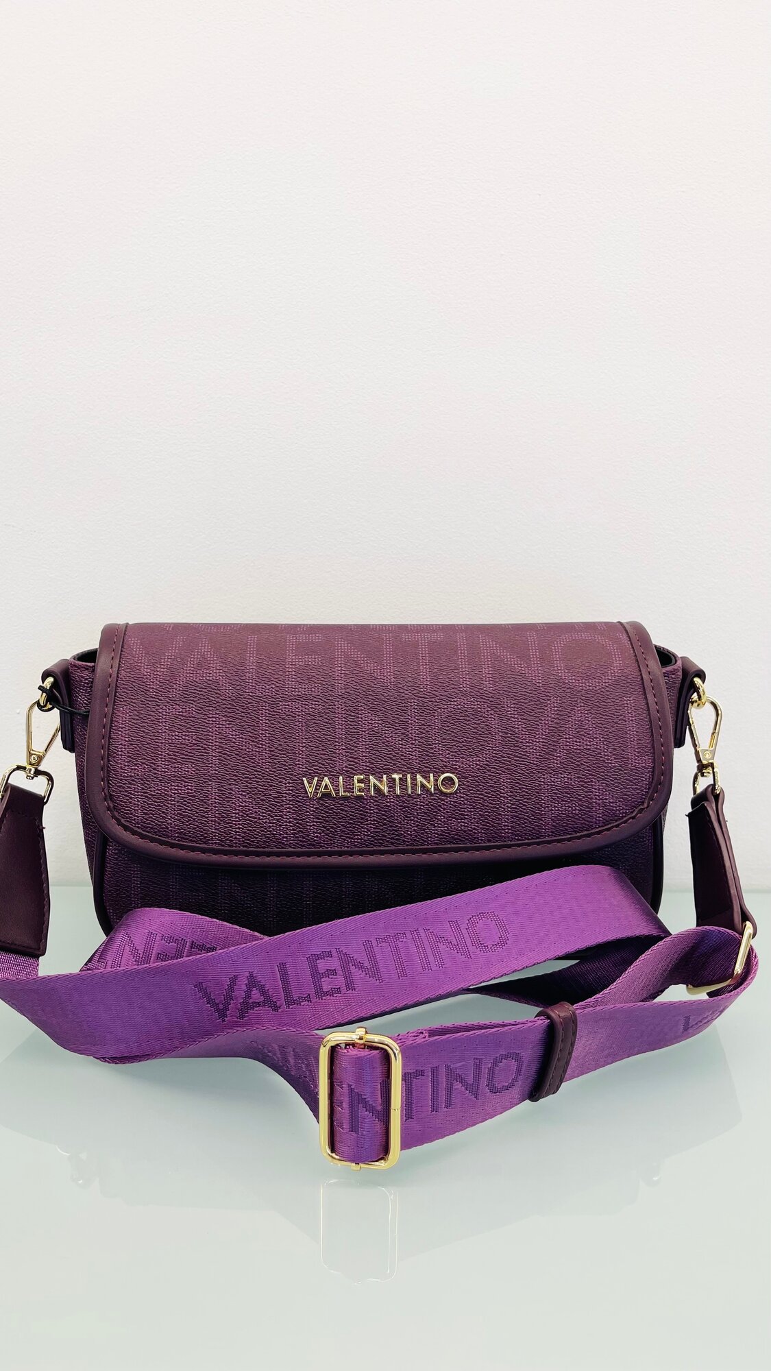 Сумка кросс-боди Mario Valentino, фактура тиснение, баклажановый — фото 1