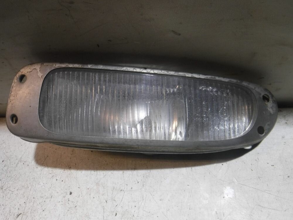 Противотуманная фара левая Mazda 626 GE