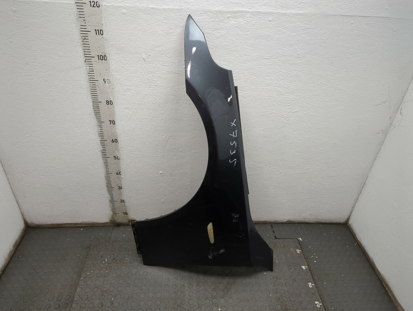 Крыло левое переднее BMW 5 E60 Б/У