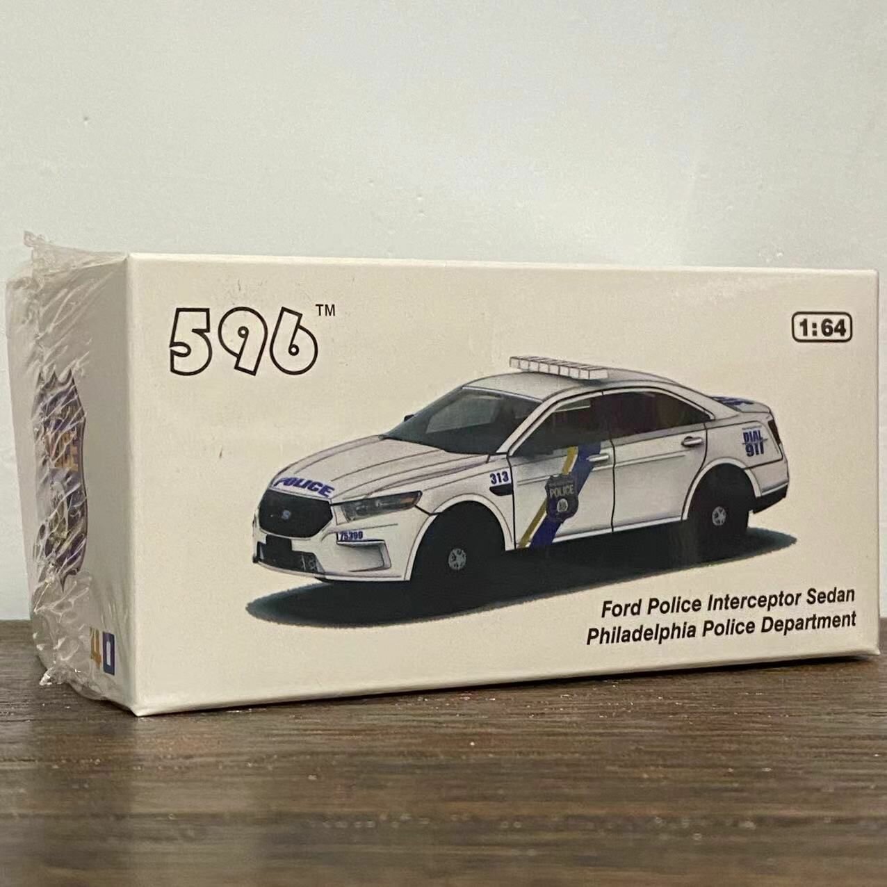 596 1:64 Полицейские автомобили: NYPD, LAPD, Taurus, Impala, Mondeo, Wagner, Tata, Saab, модели автомобилей из сплава