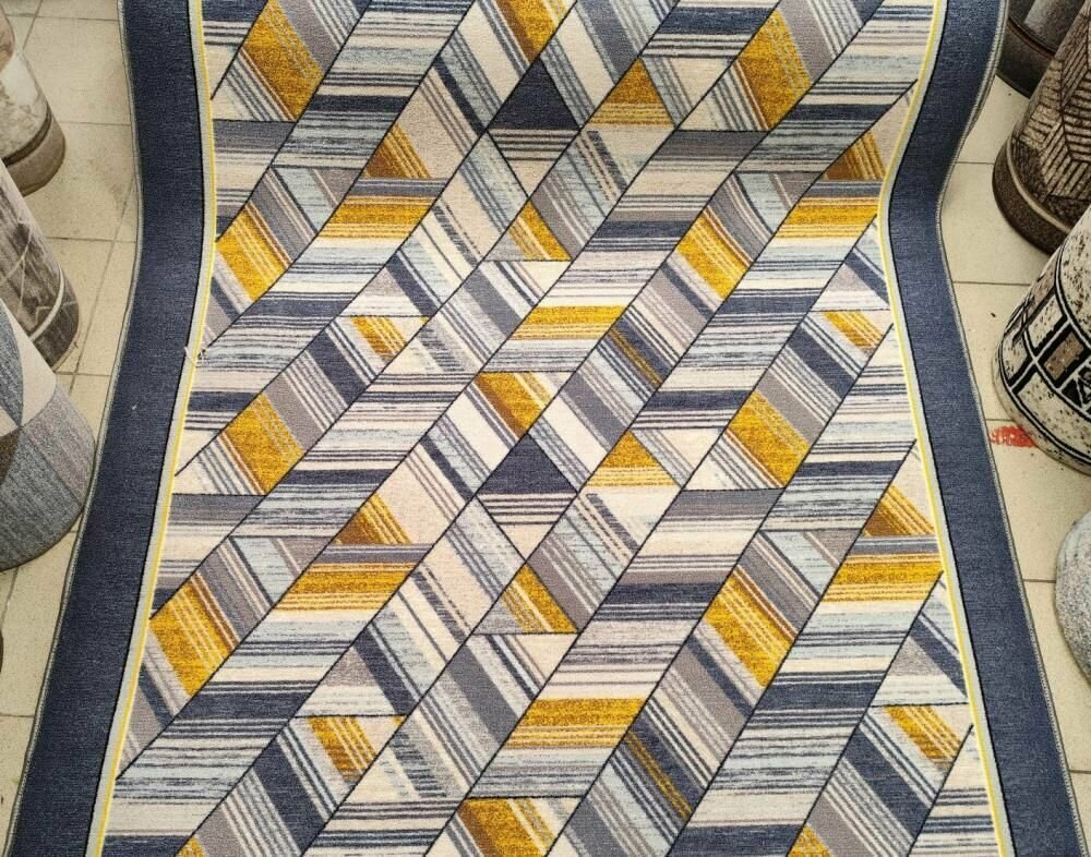 Дорожка Хелли 80-38 цвет Серый; Золотистый 1,5 м на 2 м