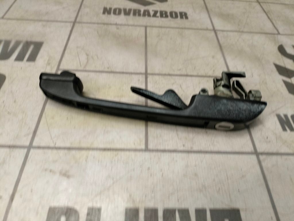 Ручка двери передней наружная левая VW Golf 2 Jetta 2 83-92