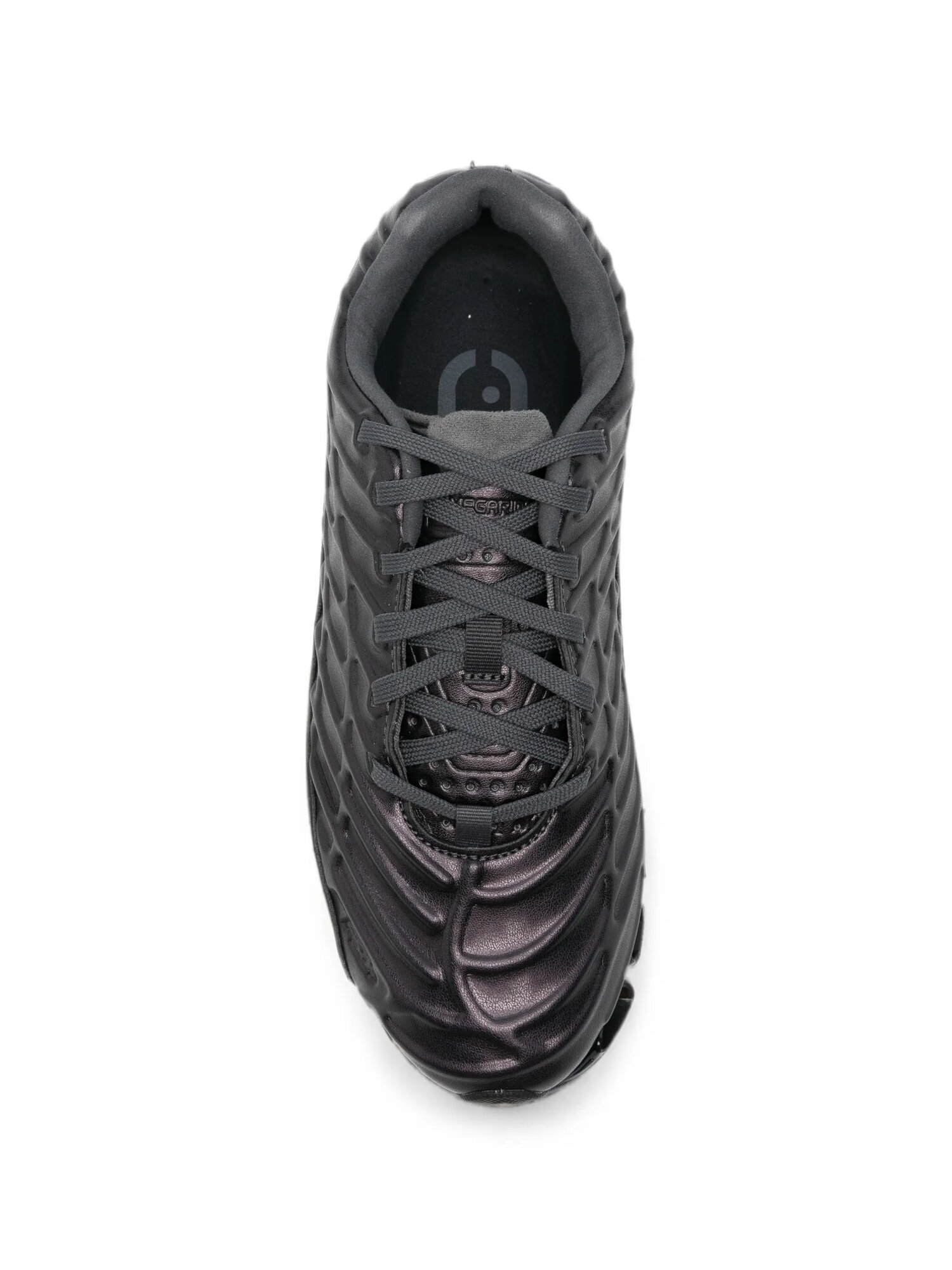 Кроссовки adidas Embossed-panel sneakers, размер 8.5 US, black/black — фото 1