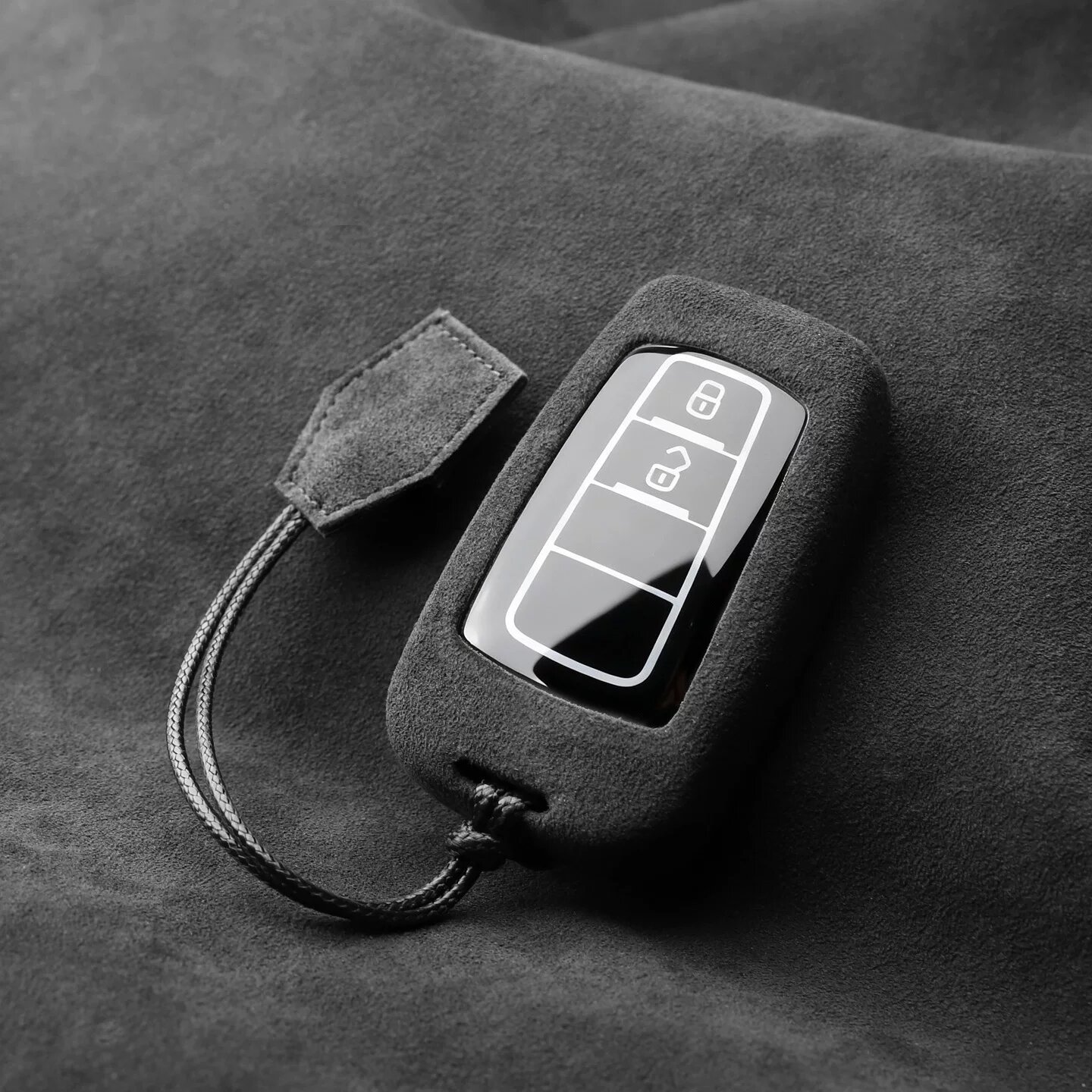 Автомобильный чехол для ключа Toyota A-Style с брелоком и искусственным мехом, совместимый с RAV4, Prado, Camry,