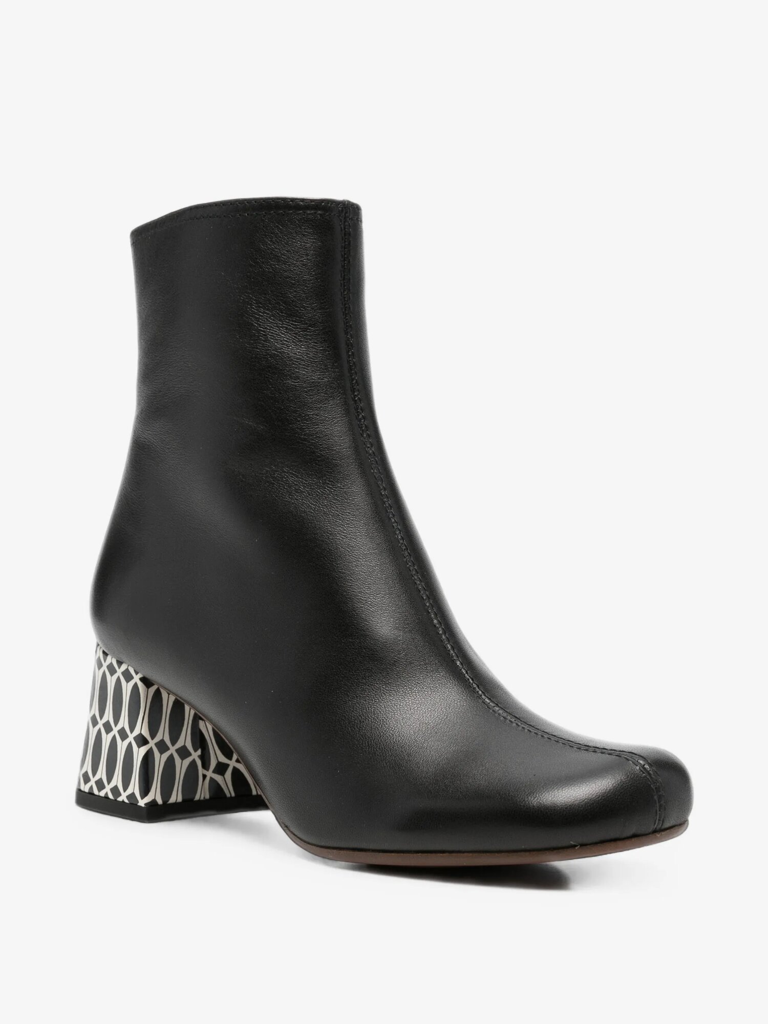 Ботинки Chie Mihara Muki geometric-pattern leather ankle boots, размер 39, черный — фото 1